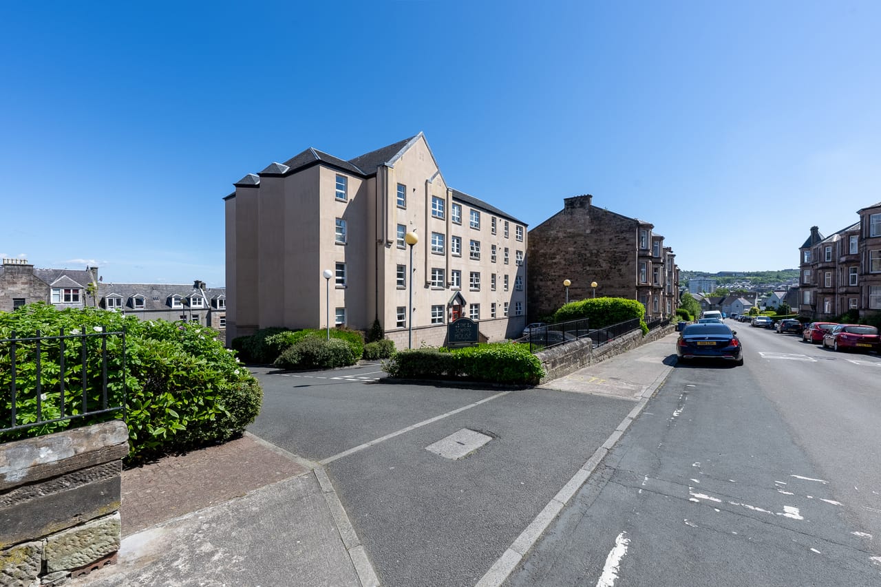 2 bed flat for sale in Binnie Street, Gourock, PA19 | McArthur Scott