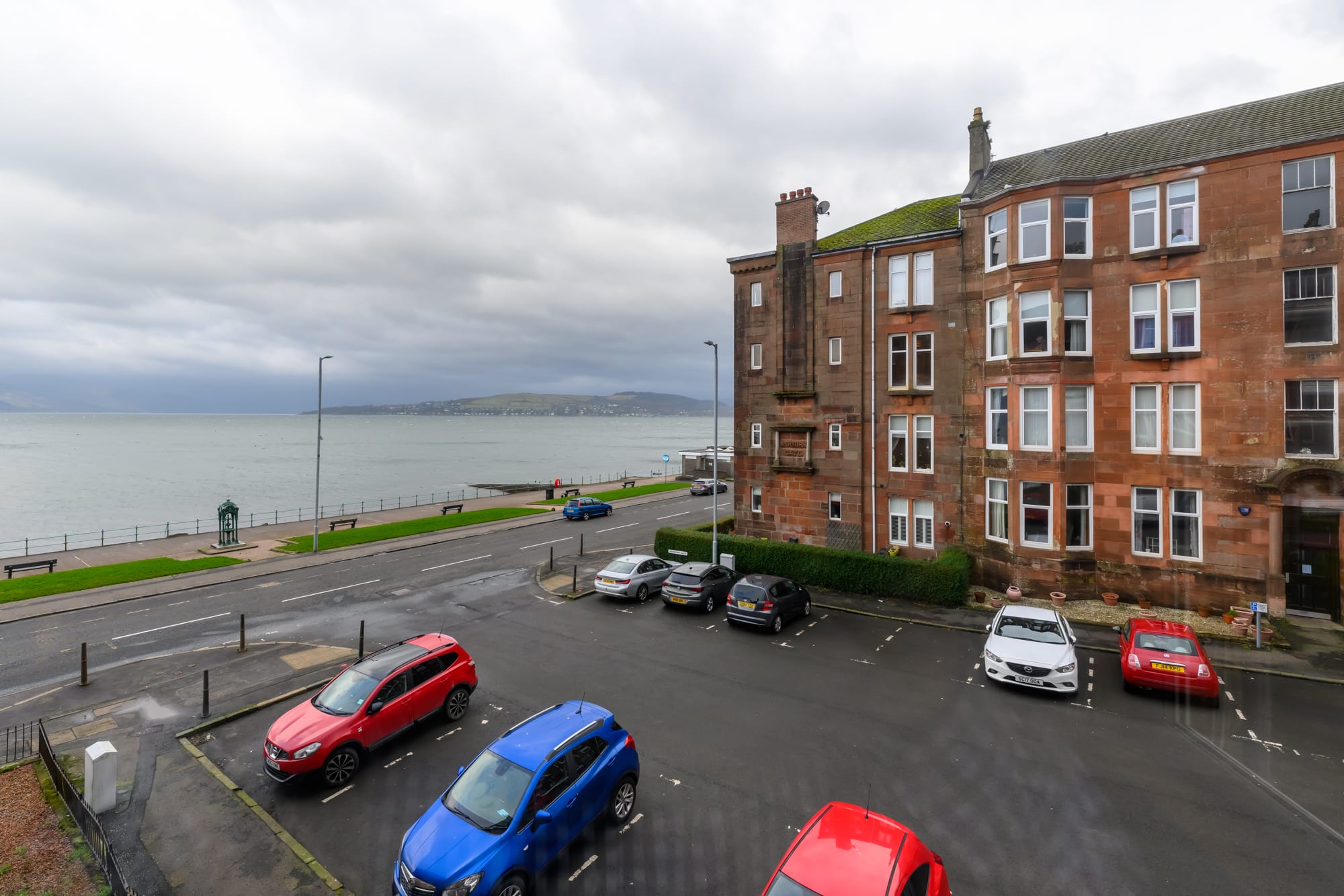 2 bed flat for sale in Ashburn Gate, Gourock, PA19 | McArthur Scott